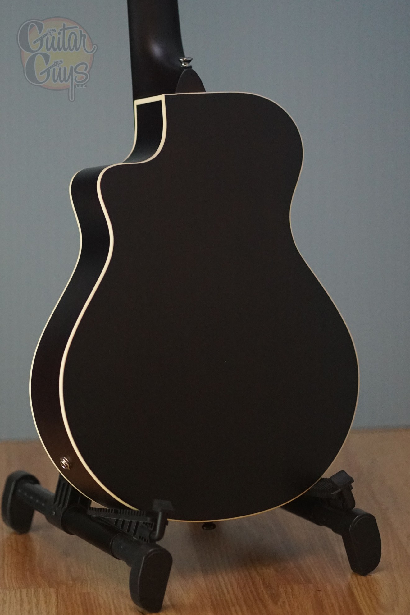 Yamaha APXT2EW - Guitar Guys